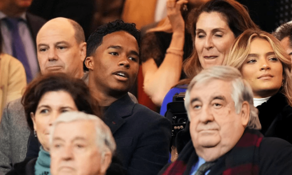 Endrick, junto a su novia, en el palco del Bernabéu: "Es un sueño"